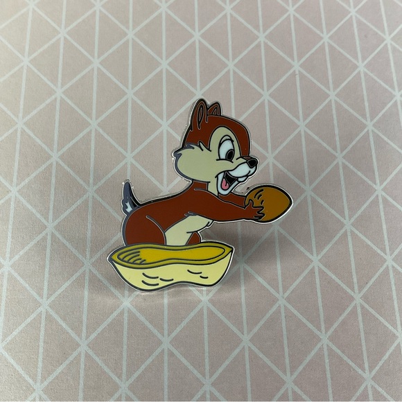 Disney | Accessories | Chip The Chipmunk Sharing A Nut Disney Pin ...